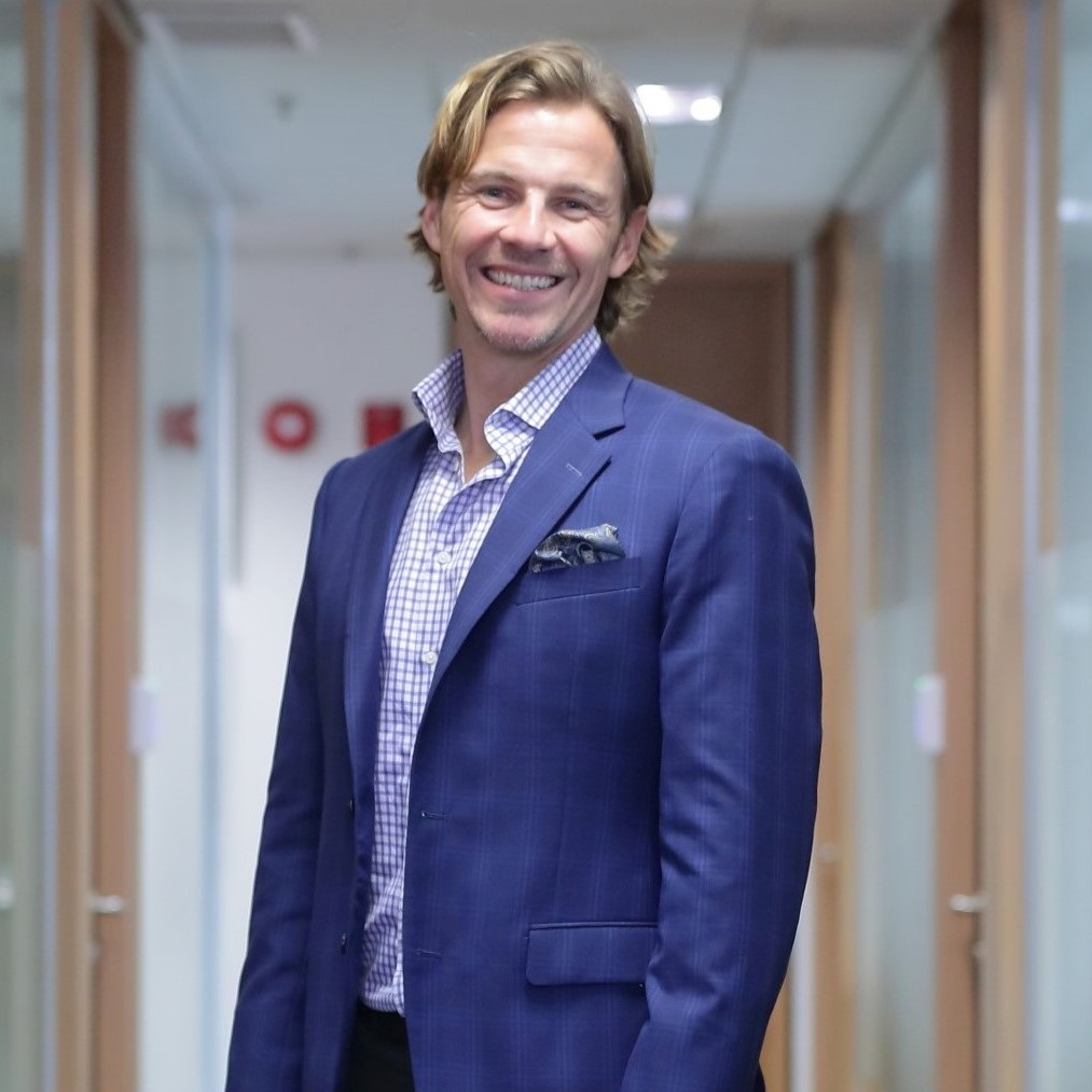 Kay Oswald - Kellogg-HKUST Executive MBA Program